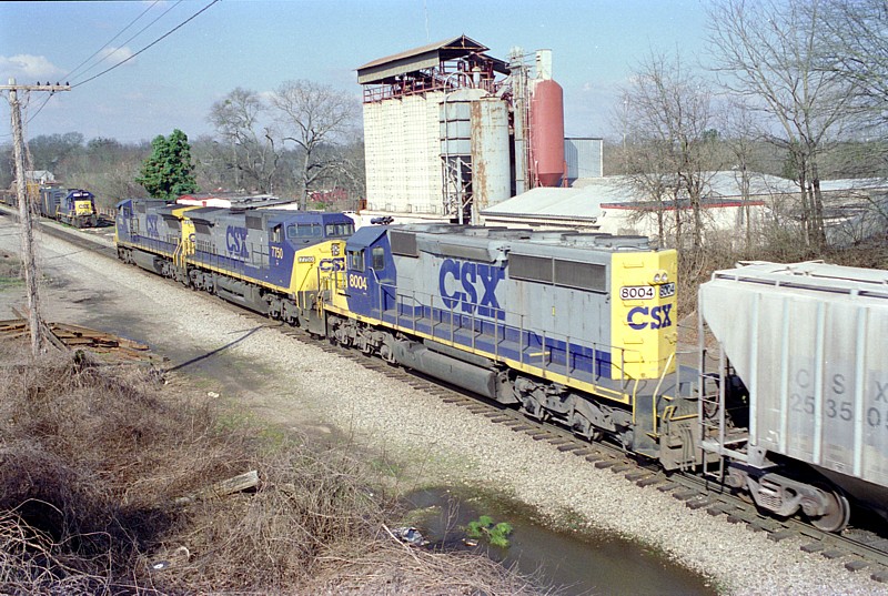 Q667 CSX 8004